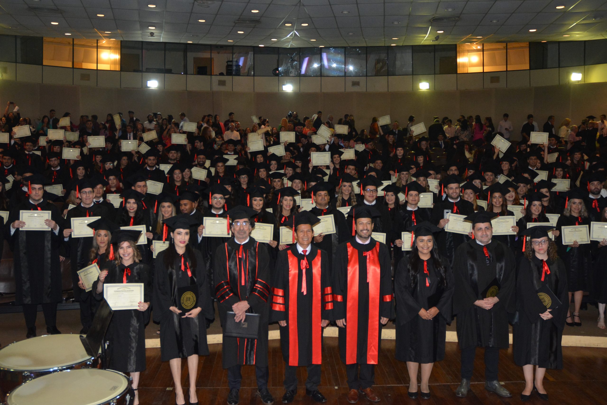 En su 66 aniversario, FADA-UNA celebró egreso de profesionales en ...